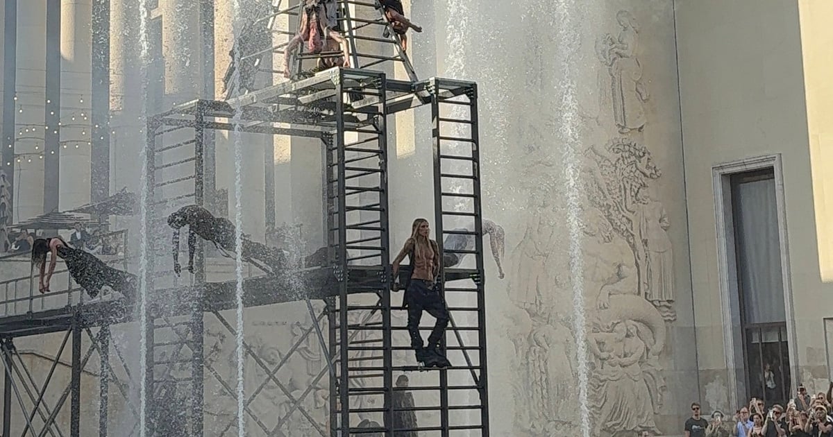 Rick Owens went for a swim in the temple of love for SS26 | Culted Show ...